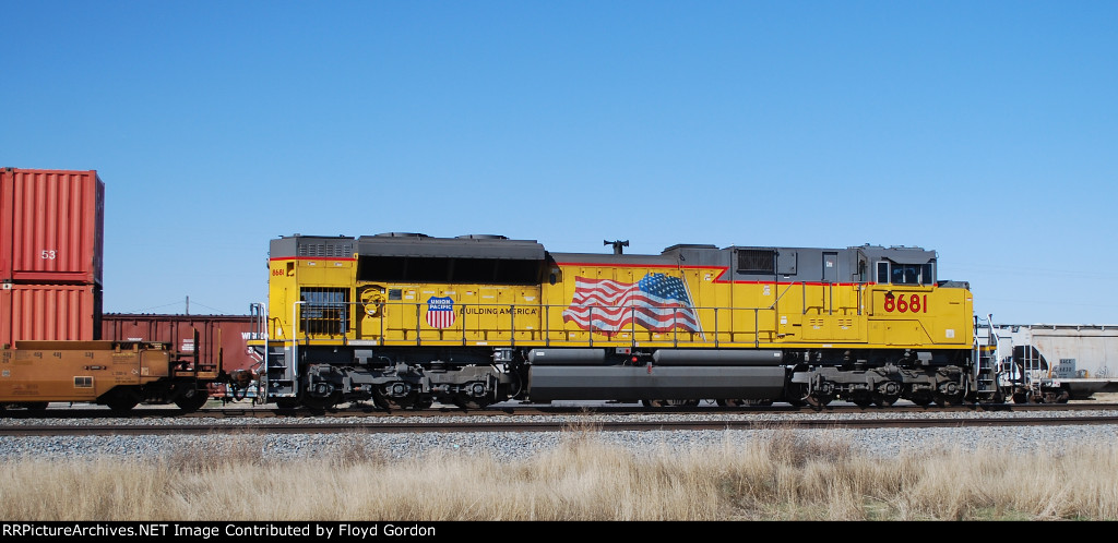 UP 8681 is DPU on east bound UP double stack